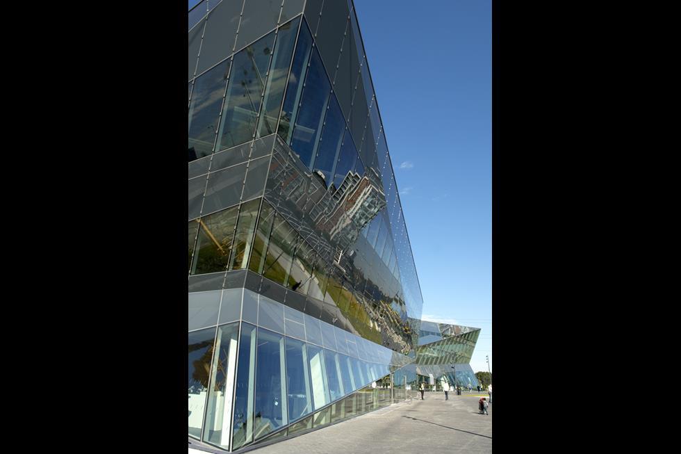 Case study: Siemens Crystal | Features | Building